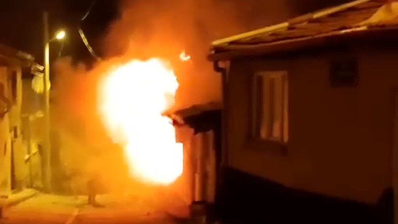 Evi kim ya da kimler kundakladı? - Afyon Haber Odak Gazetesi Son Dakika ...