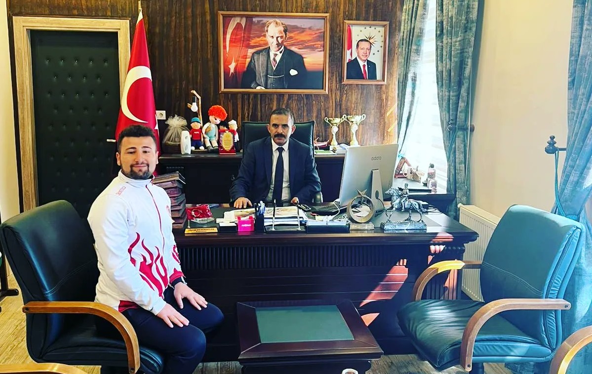 Durmaz, Türkiye Şampiyonu ve en iyi oyuncu seçildi! - Afyon Haber Odak ... Durmaz, Türkiye Şampiyonu ve en iyi oyuncu seçildi! - Afyon Haber Odak ...
